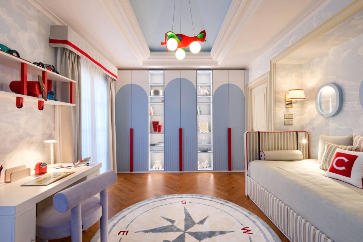 Plane Pilot Bedroom - Sabrina Monte Carlo